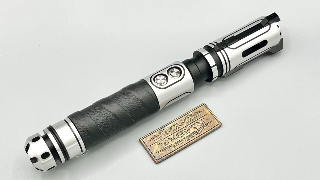 James' Saberforge "Sentinel" Lightsaber with CFX and Removable Chassis ...