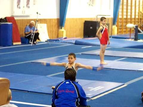 FS Flexibility Test Age 8-9 - YouTube