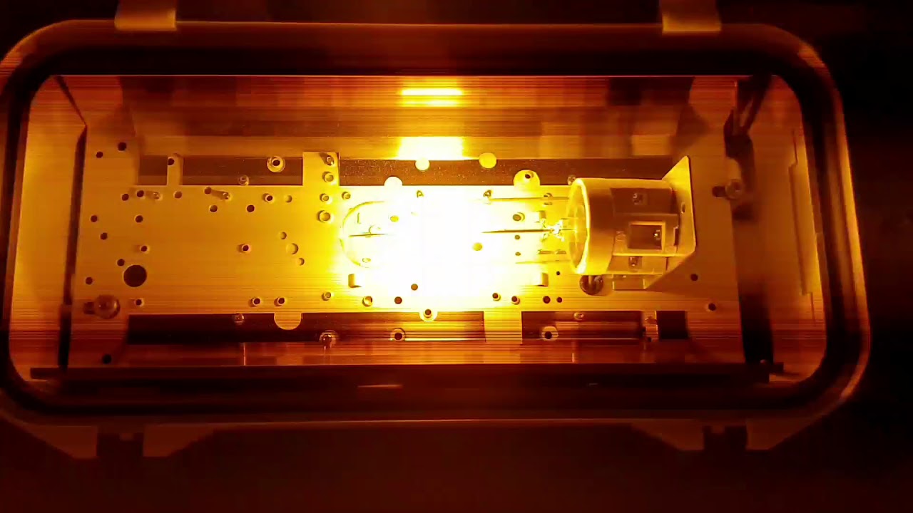 PHILIPS INDUSTRIA 2600 WRTL 70W SODIUM STREET LIGHT WARM UP - YouTube