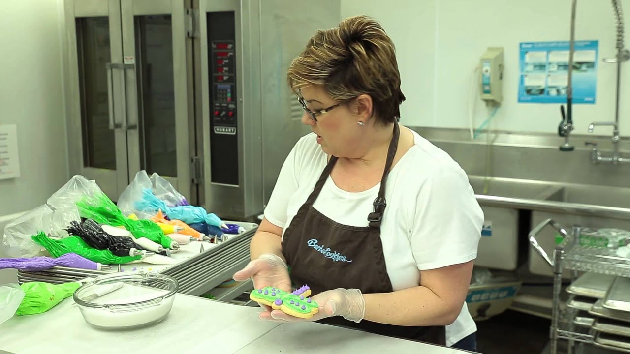 Decorating Tips | Dragonfly | Barbee Cookies | Tulsa Cookies - YouTube