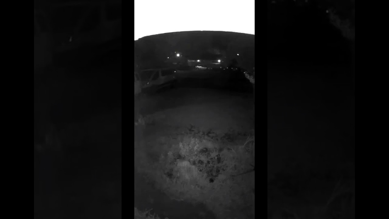 Ghost Orb Caught On Camera!!!!!! Orbe Captado en Camera Vigilancia ...