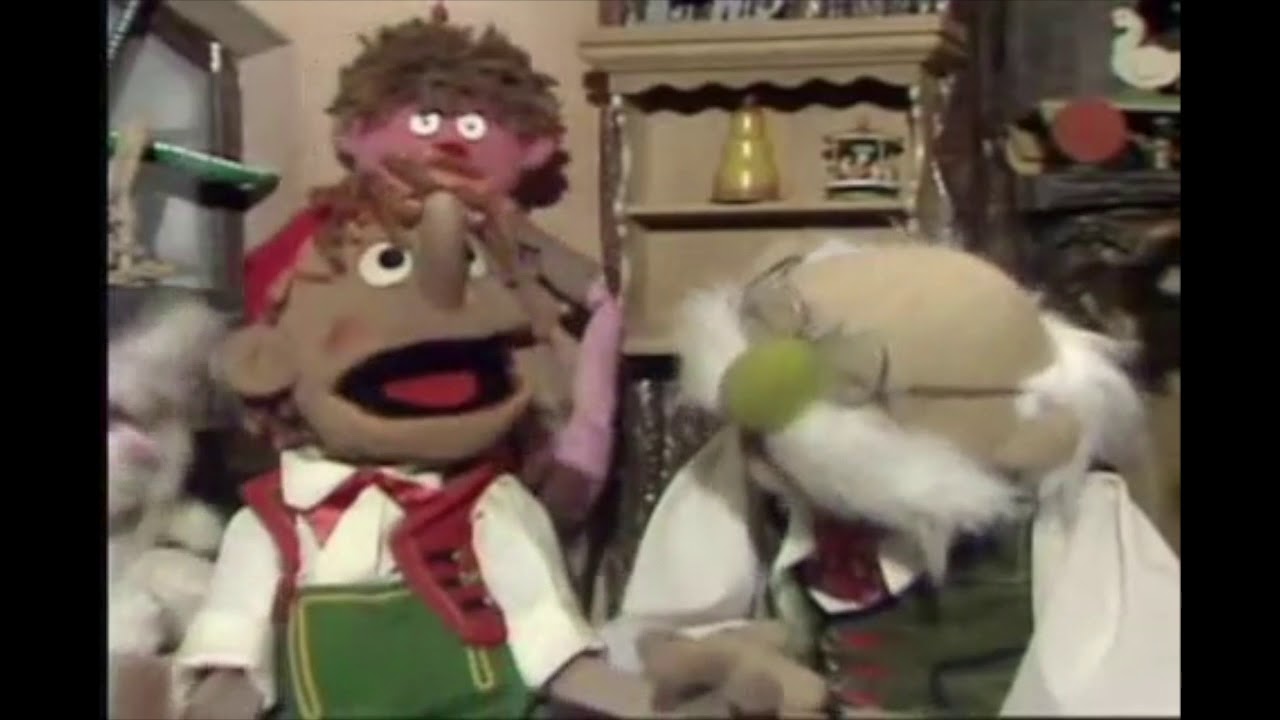 Muppet Songs: Pinocchio - Puppet Man - YouTube