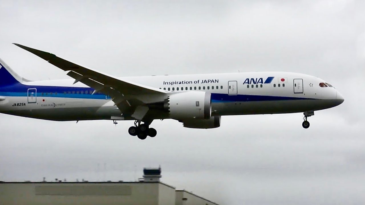 787 Lands With RAT Deployed - YouTube