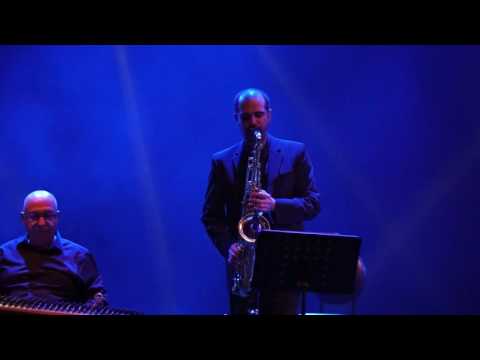 Özdemir Erdogan Konseri - Take Five (Saz Caz ver.)