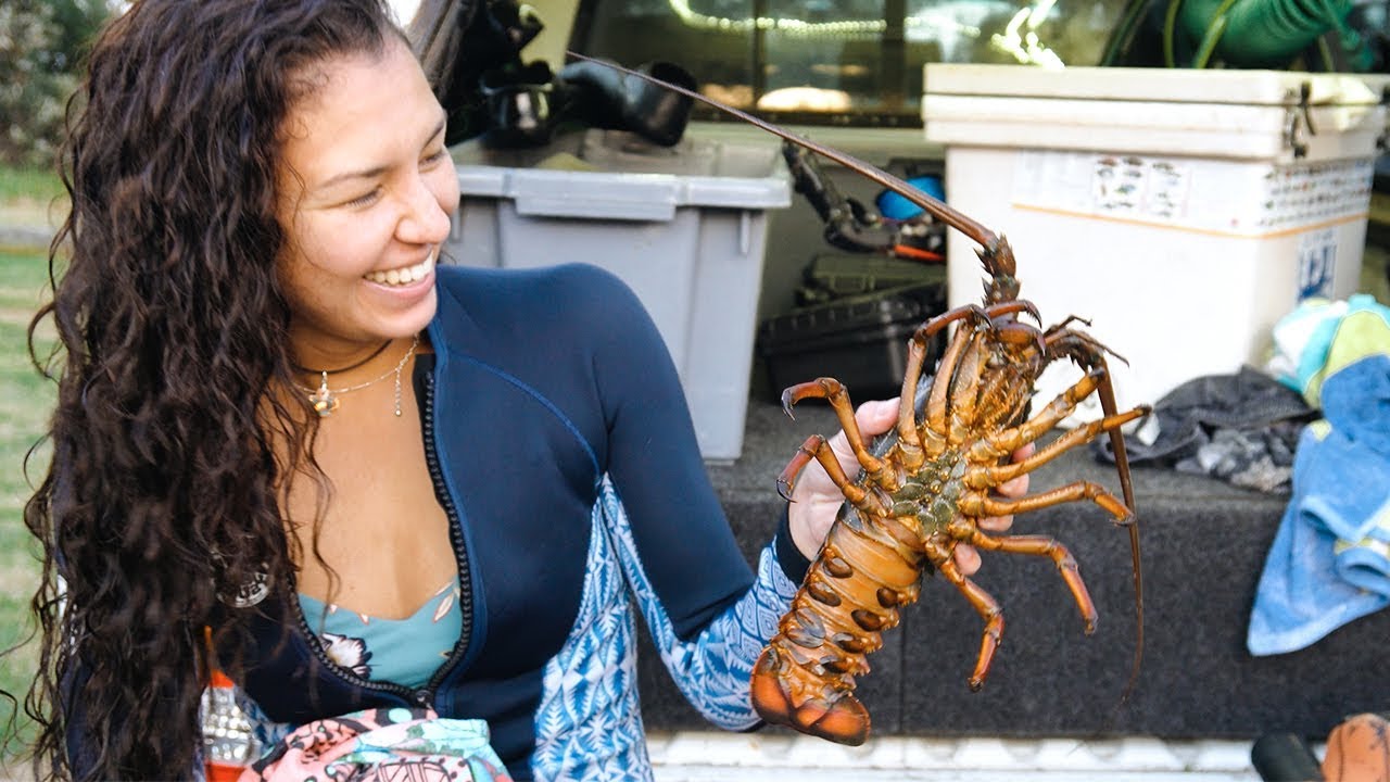Caught her FIRST LOBSTER ! + a Peanut CHILLI CRAYFISH Cook Up - YouTube