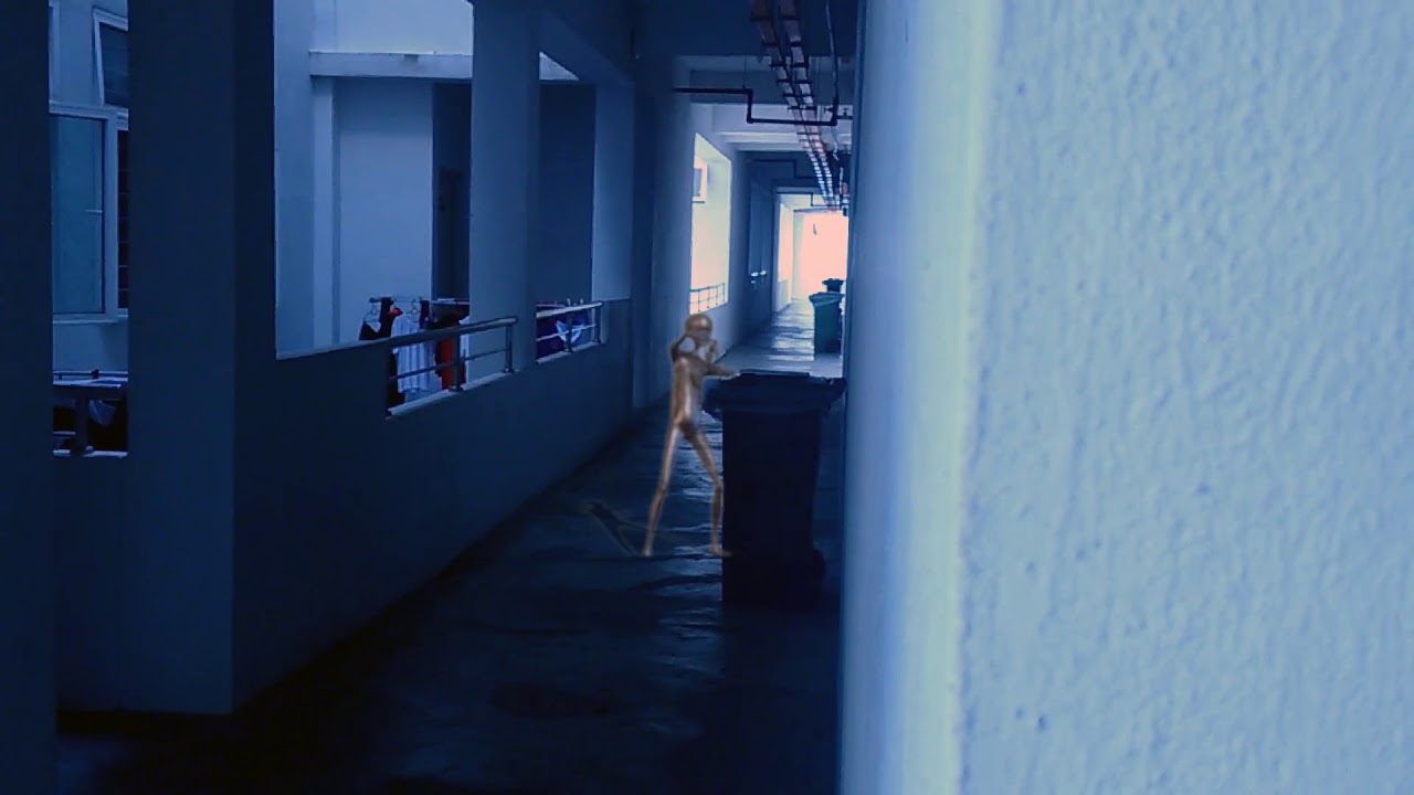 Alien dancing meme - YouTube