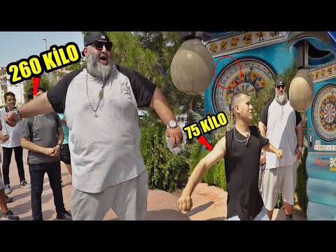 BOKS MAKİNESİNDE DEV ADAMLA KAPIŞTIK !