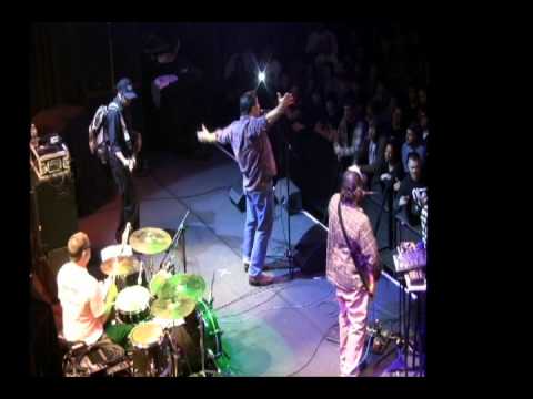 Perro Bravo featuring Bert Susanka - San Clemente (live) - YouTube