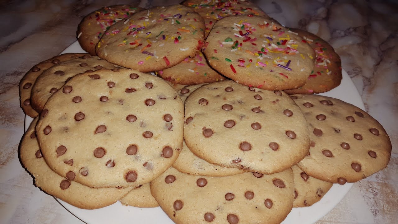 GALLETAS CON CHISPAS DE CHOCOLATE Y DE COLORES - YouTube