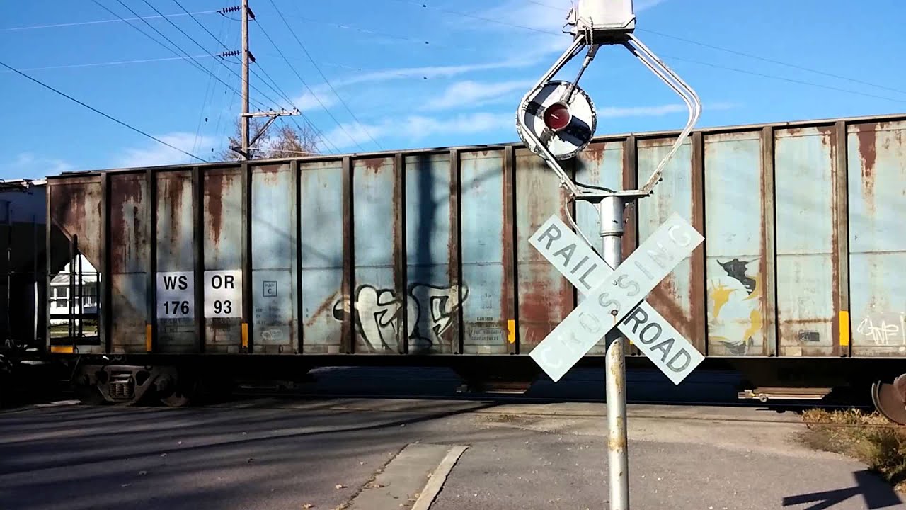 Wigwags in Baraboo on the WSOR - YouTube