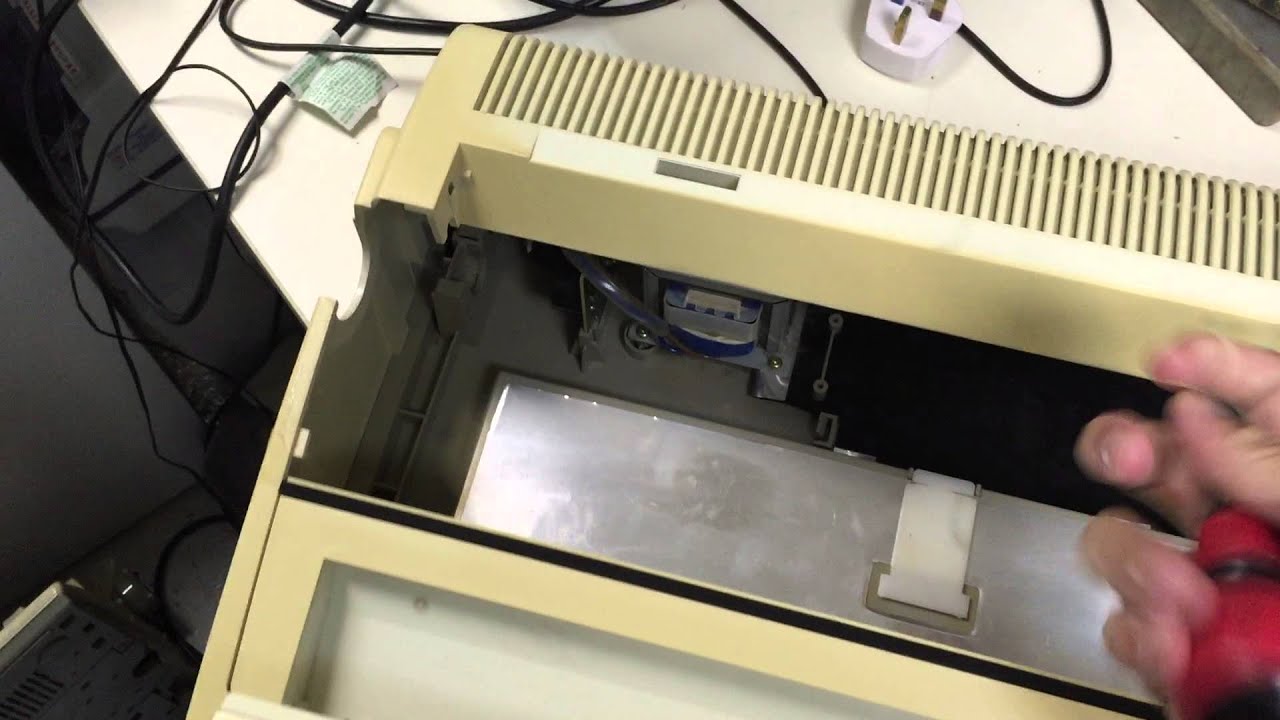 KOFA打字機 typewriter 打字機維修 - YouTube