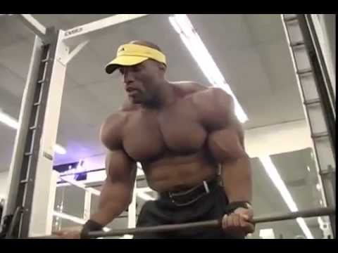 Larissa Reis Female BodyBuilding Motivation like share GIVEAWAY - YouTube