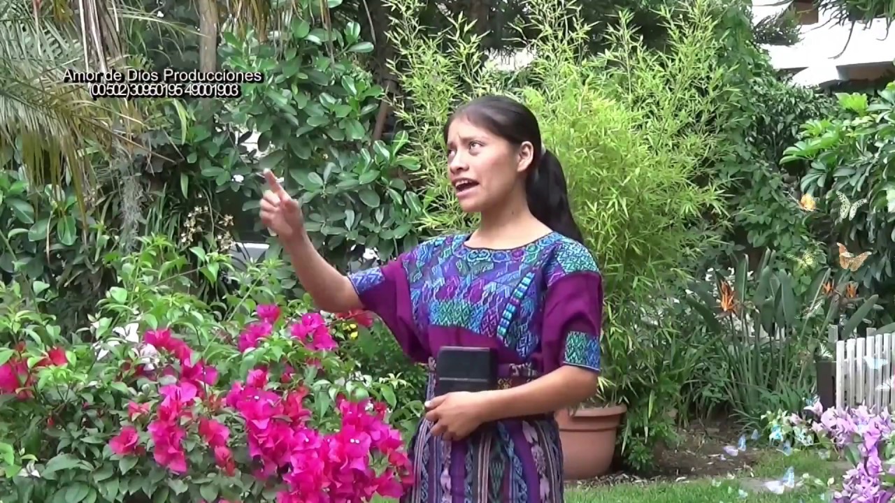 Solista Lidia Elizabeth Godinez aunque en este mundo - YouTube