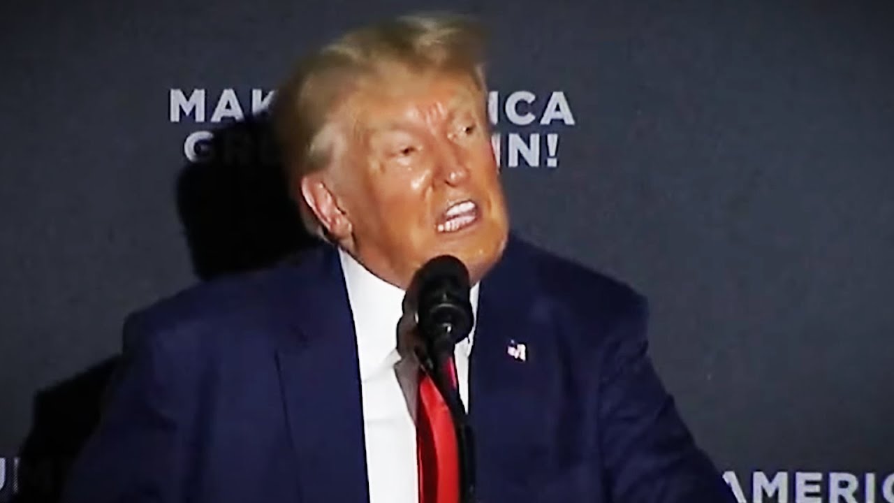 Trump Gets Sweaty During WILD Campaign Rally Speech - YouTube