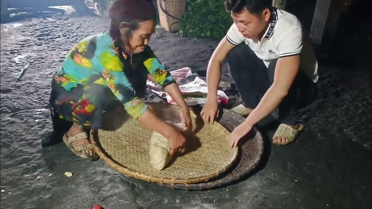 Kuv Niam Wb Ua Ncuav Plaum Pob Kws Toj Siab Noj Xws Lis Cas - YouTube