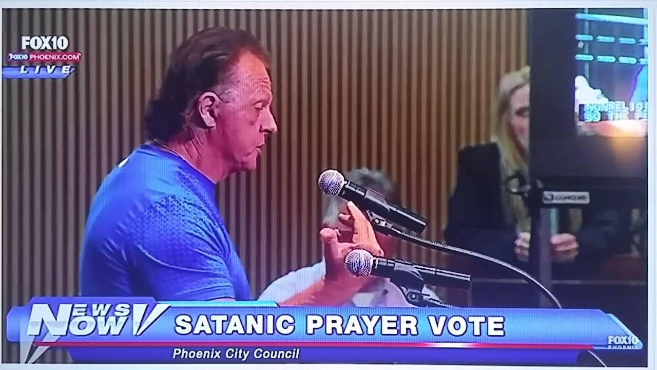 Dennis Lurvey speaks to city council against Christian Prayers, is ...