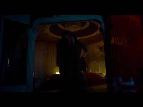 Alexandra Daddario kiss scene