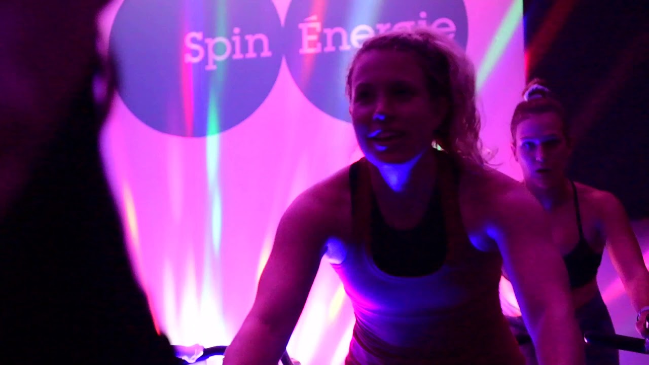 Live DJ spin bash. - YouTube