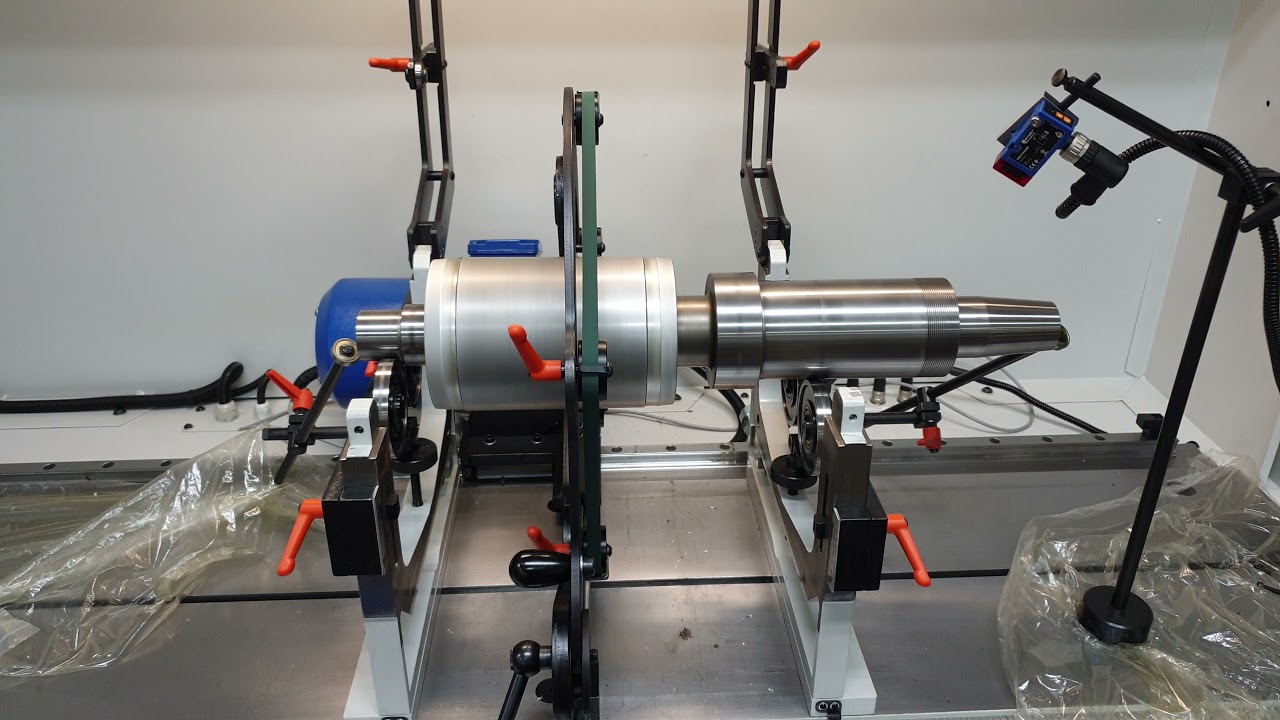 스핀들 발란싱 테스트 spindle balancing,balancing, CIMAT,유니버셜코리아 - YouTube