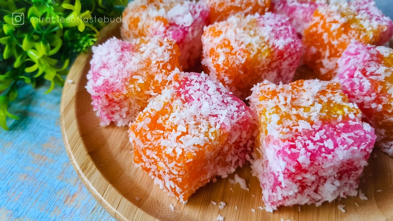 Kuih Sago Lapis | Summer Layered Sago with Shredded Coconut | Nyonya ...