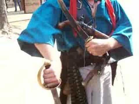 Starfire Swords Cutlass and Boarding Dagger - YouTube