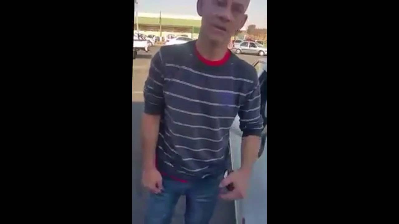 MAN EXPERIENCING MANDELA EFFECT. VW LOGO - YouTube