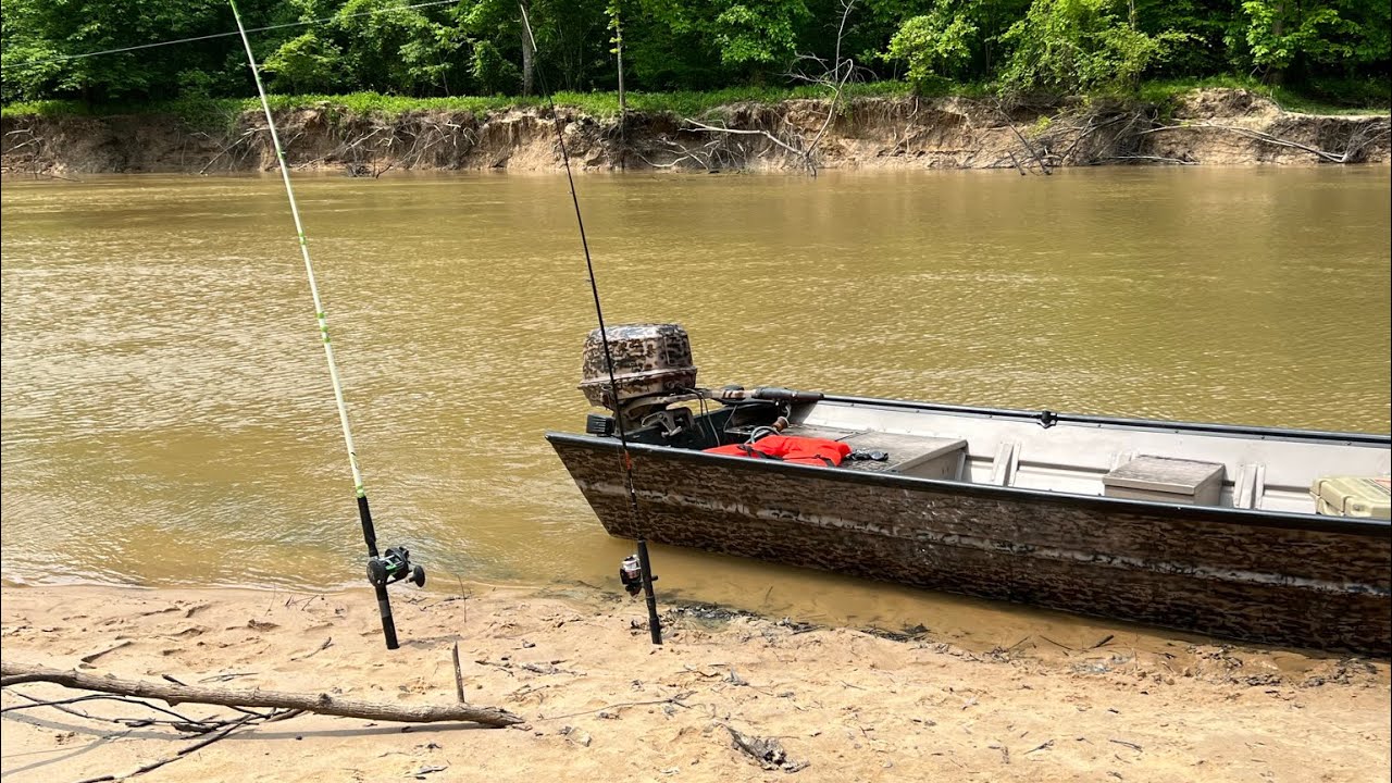 Boats back up and running time for some river time and fishing#duckboat ...