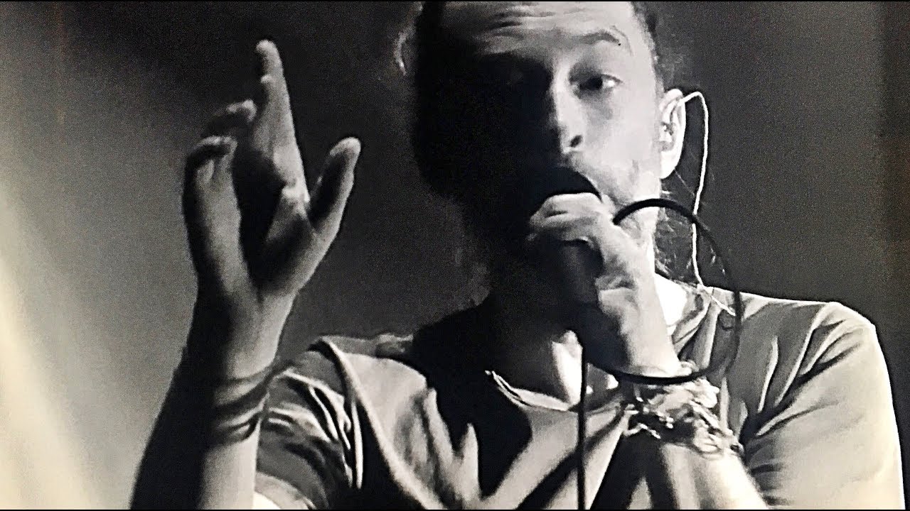 RADIOHEAD - A Wolf At The Door [Black & Blood] Live [4K] 2018 North ...