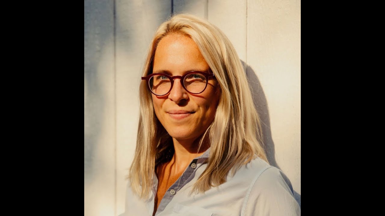 In conversation with Laura Delano - YouTube