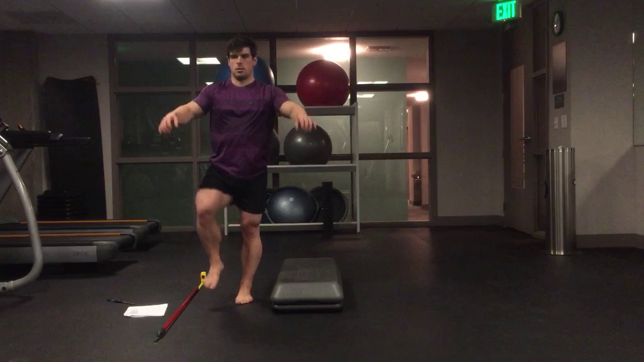 Lateral Crossover Step Up - YouTube