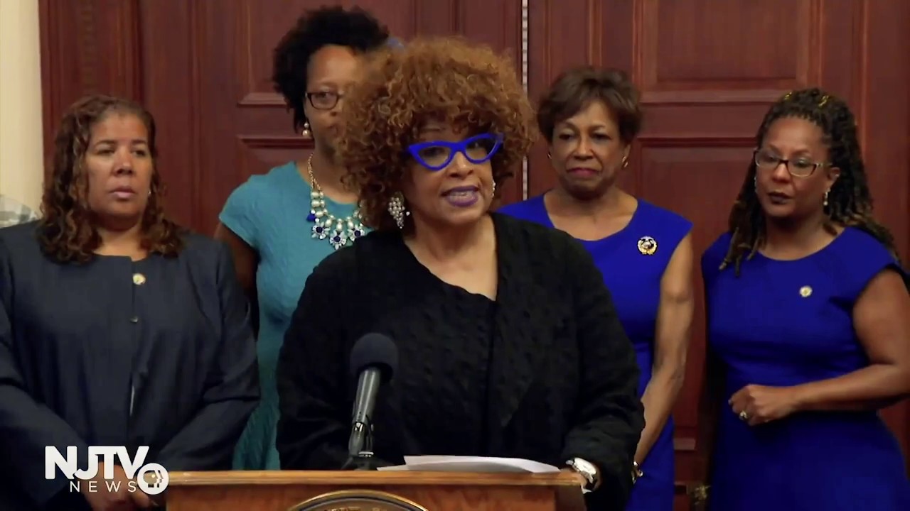 NJ State Senator Nia H. Gill Stands with "The Squad" - YouTube