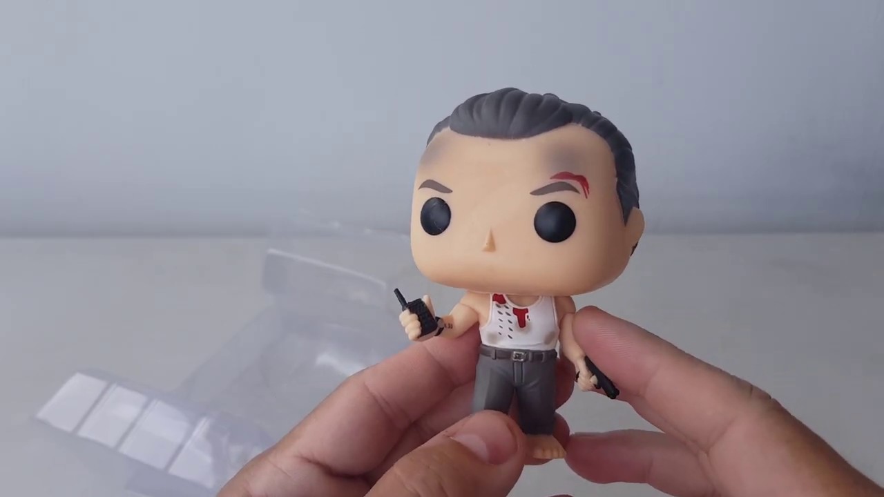 Présentation en Français Funko Pop Die Hard John McClane #667 - YouTube