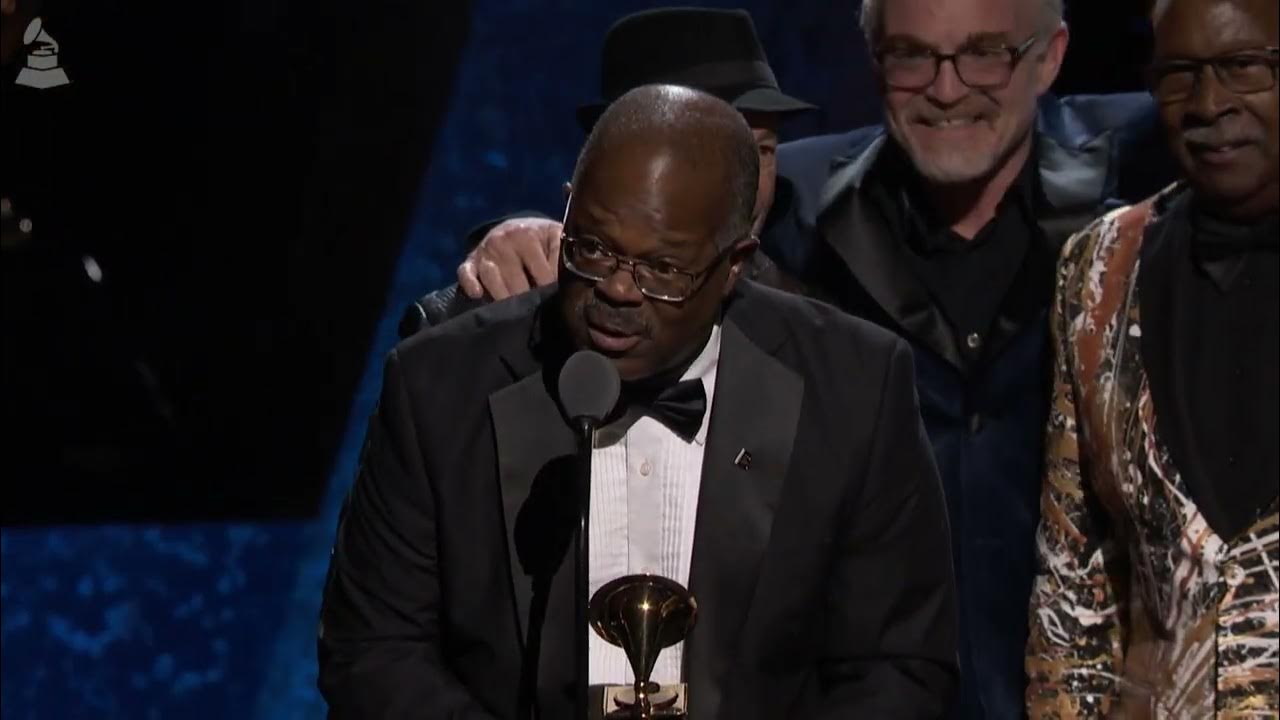 THE COUNT BASIE ORCHESTRA Win Best Large Jazz Ensemble Album | 2024 GRAMMYs - YouTube