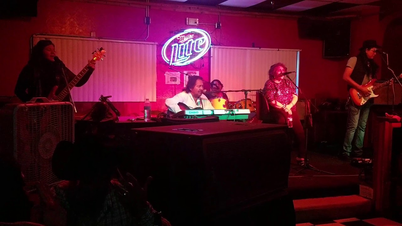 Apache Spirit at Arizona Roadhouse in Flagstaff, Az. - YouTube