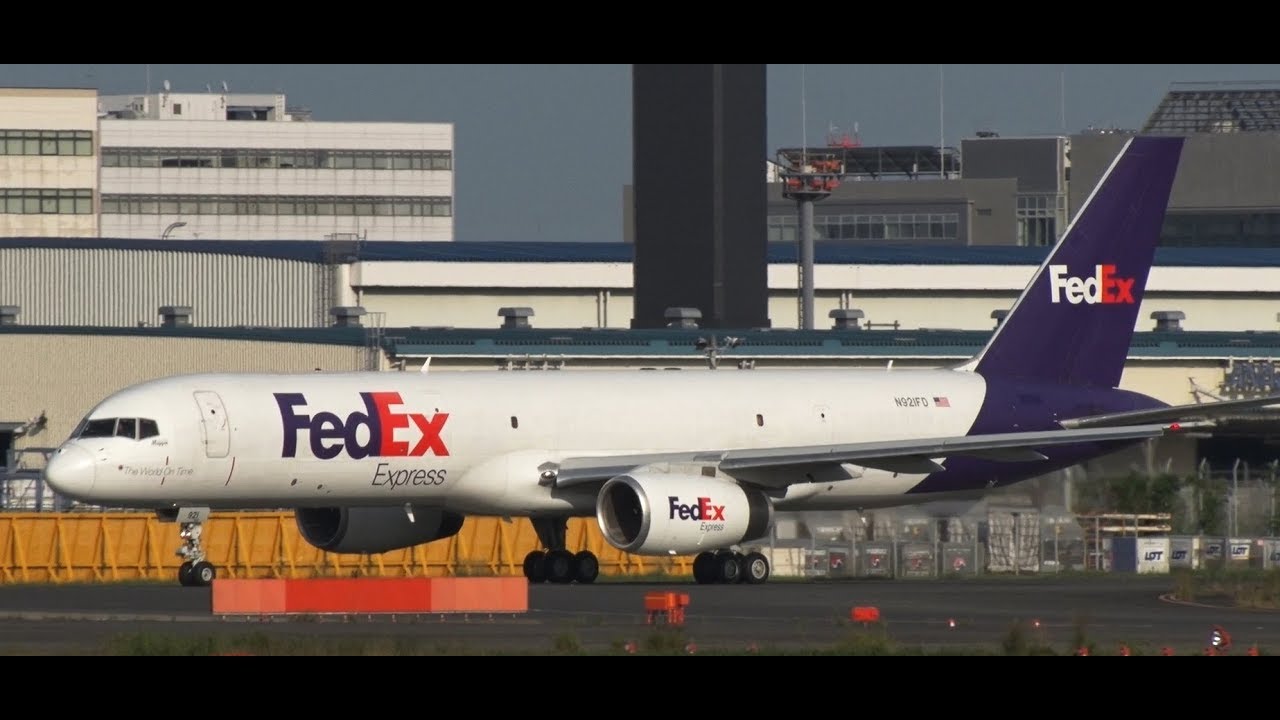 フェデックス・エクスプレス (FedEx Express) Boeing 757-23A(SF) Take-off Narita RWY16R ...