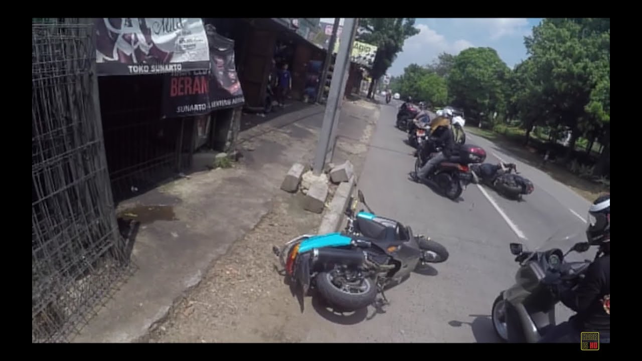 #Vlog 12 - Nmax Crash Accident - YouTube