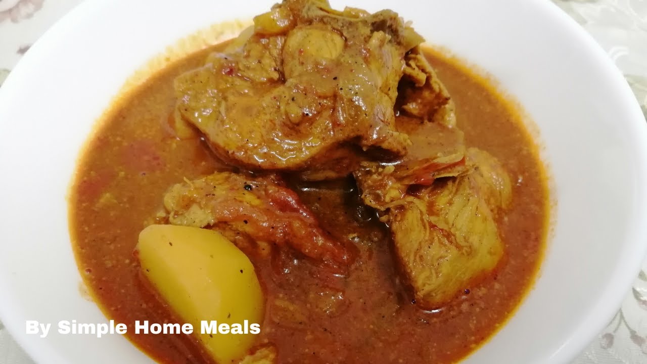 Cooking Chicken Curry In A Claypot Home Recipe | Claypot Chicken Curry ...