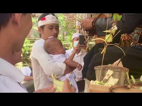 Cening Bagus // tiga bulanan (Mepetik) - YouTube