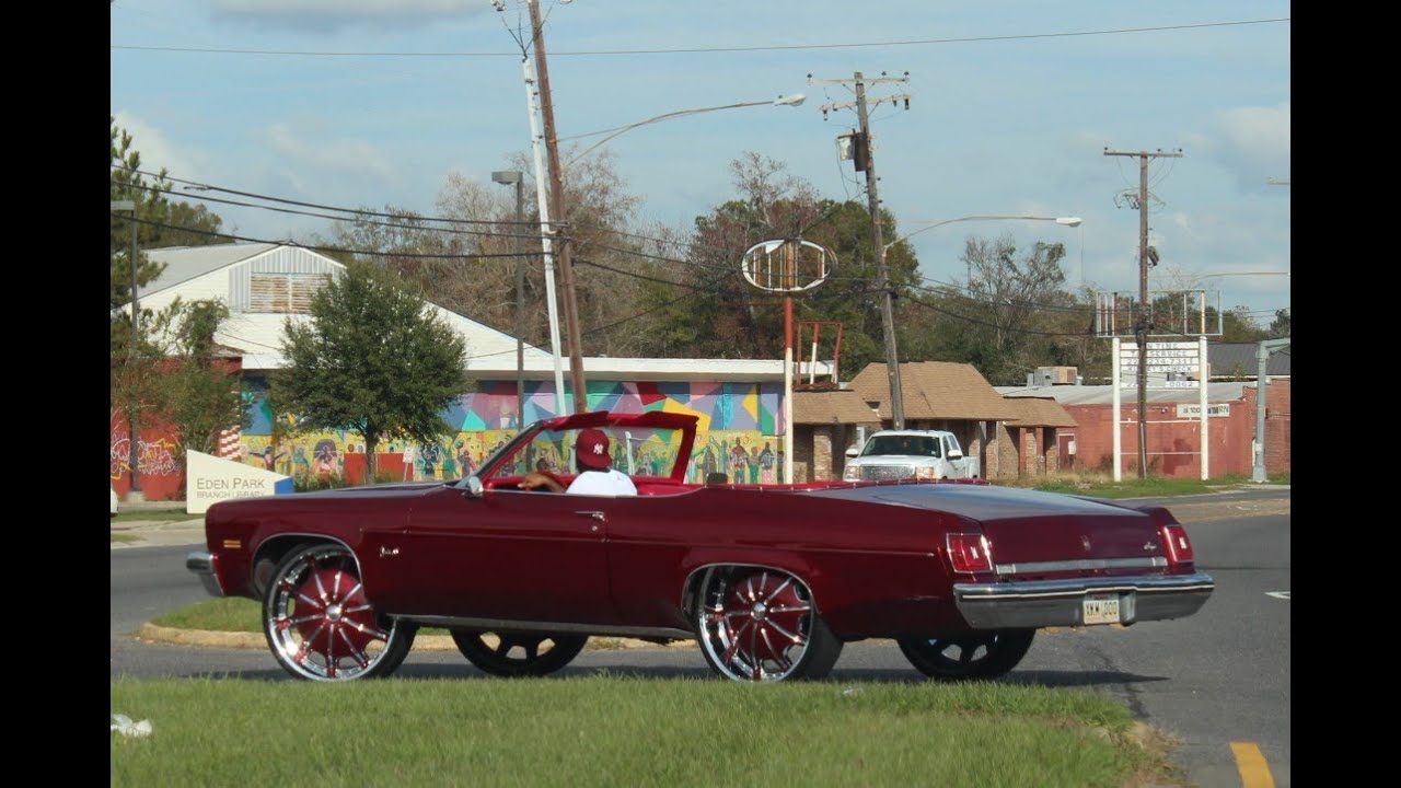 Veltboy314 - Candy Red Delta 88 Vert on 28's - YouTube