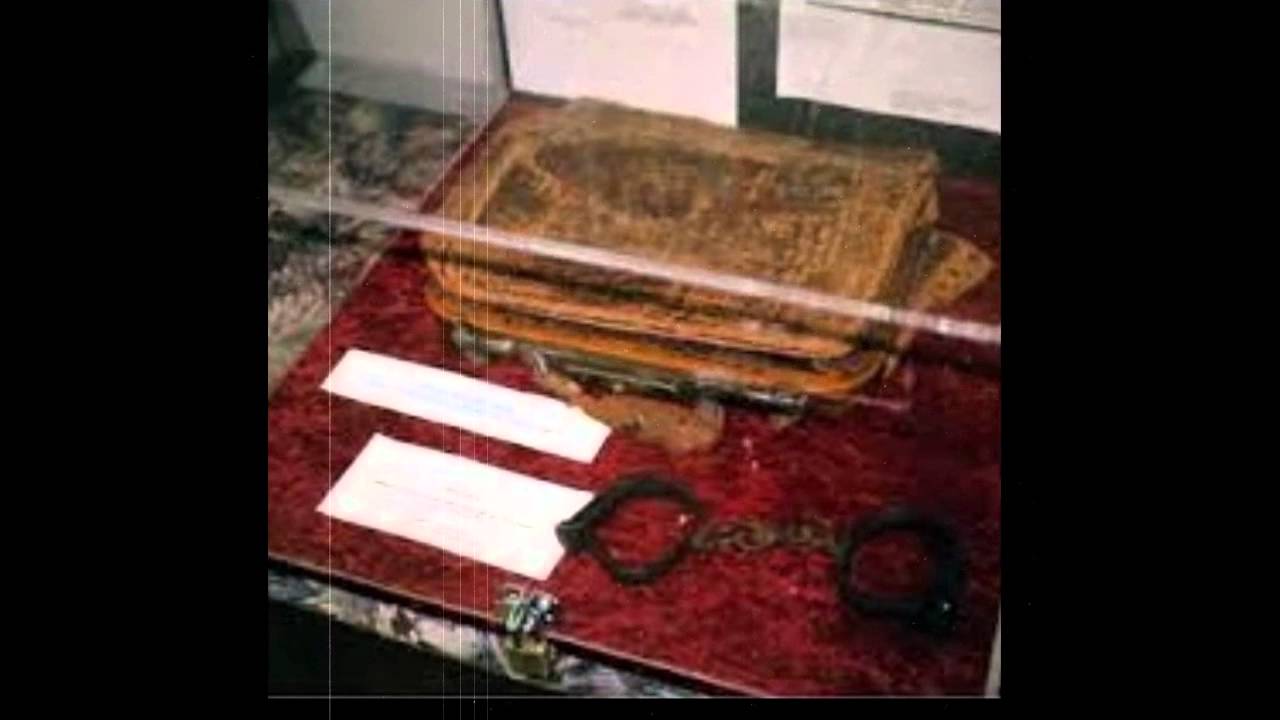 Bobby Mackey Music World - YouTube