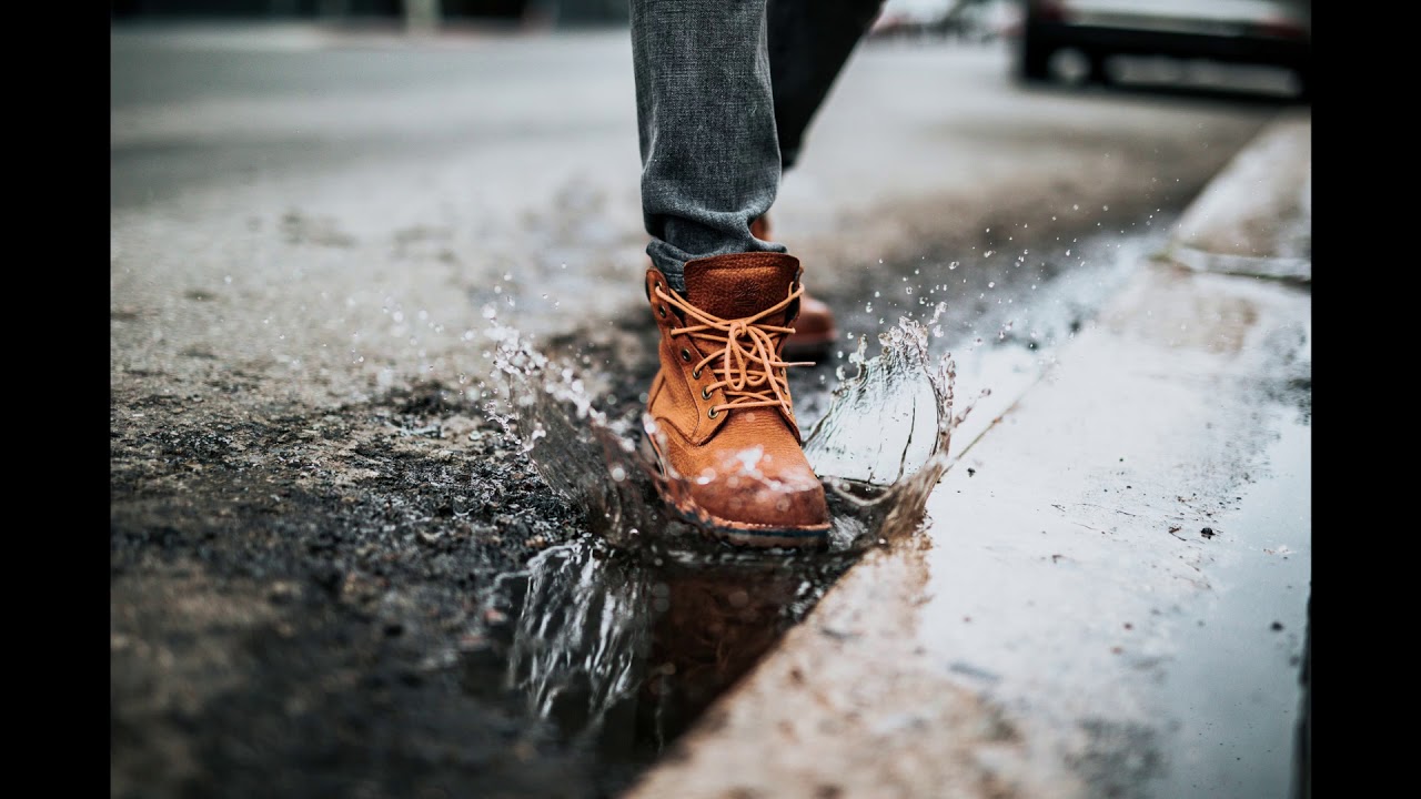 foot step on mud and water splash - YouTube