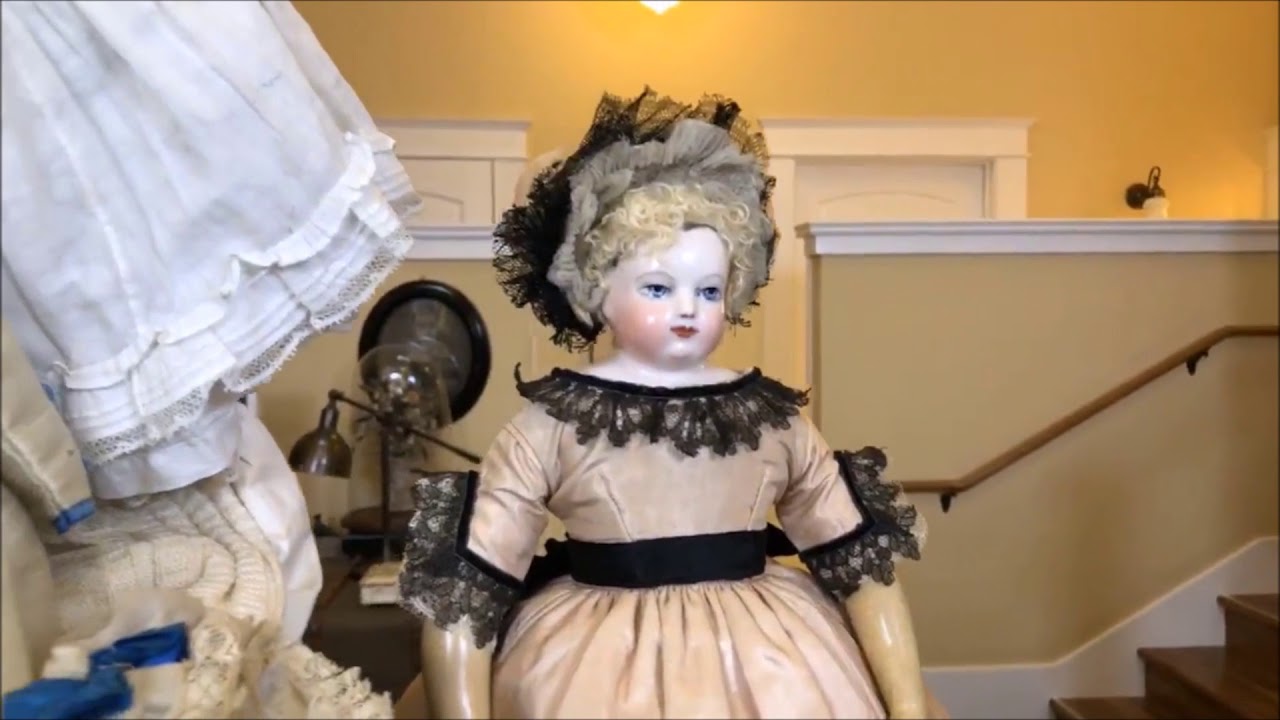 Ruby Lane Doll Talk: Mademoiselle Emily Dreamily - YouTube