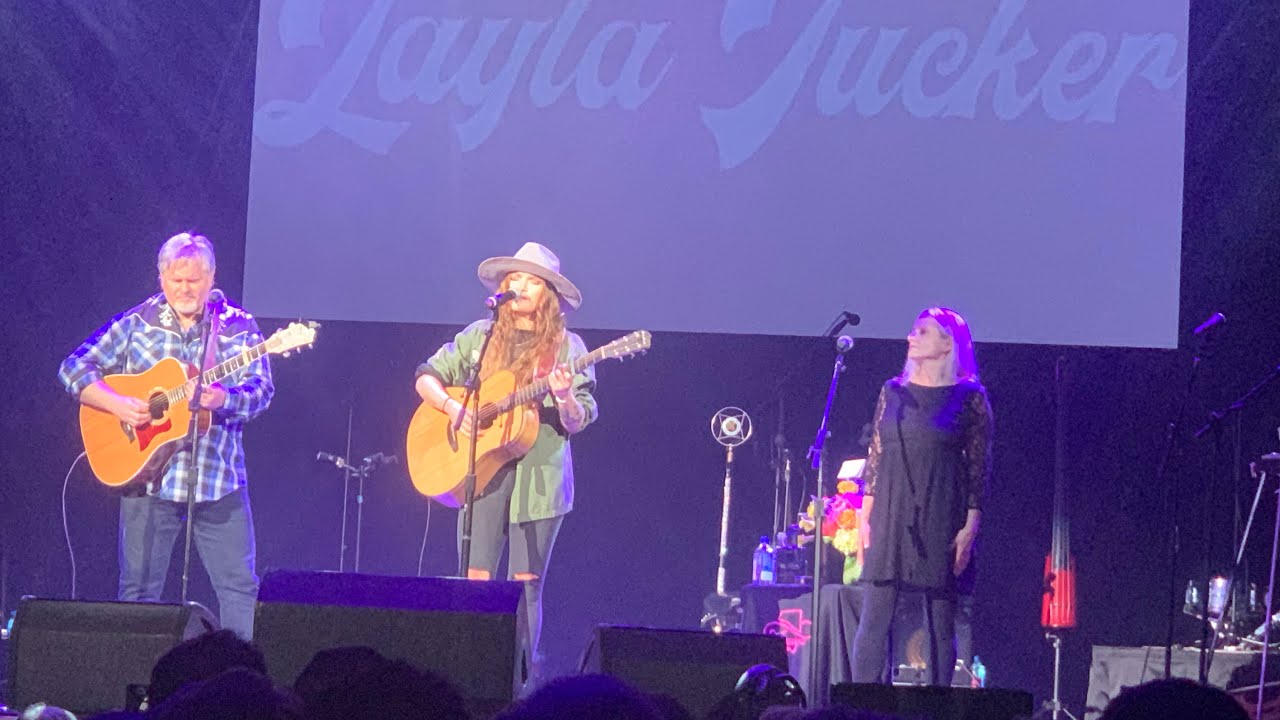 Layla Tucker sings Don’t tell Mama I was drinking w her dad Jerry ...