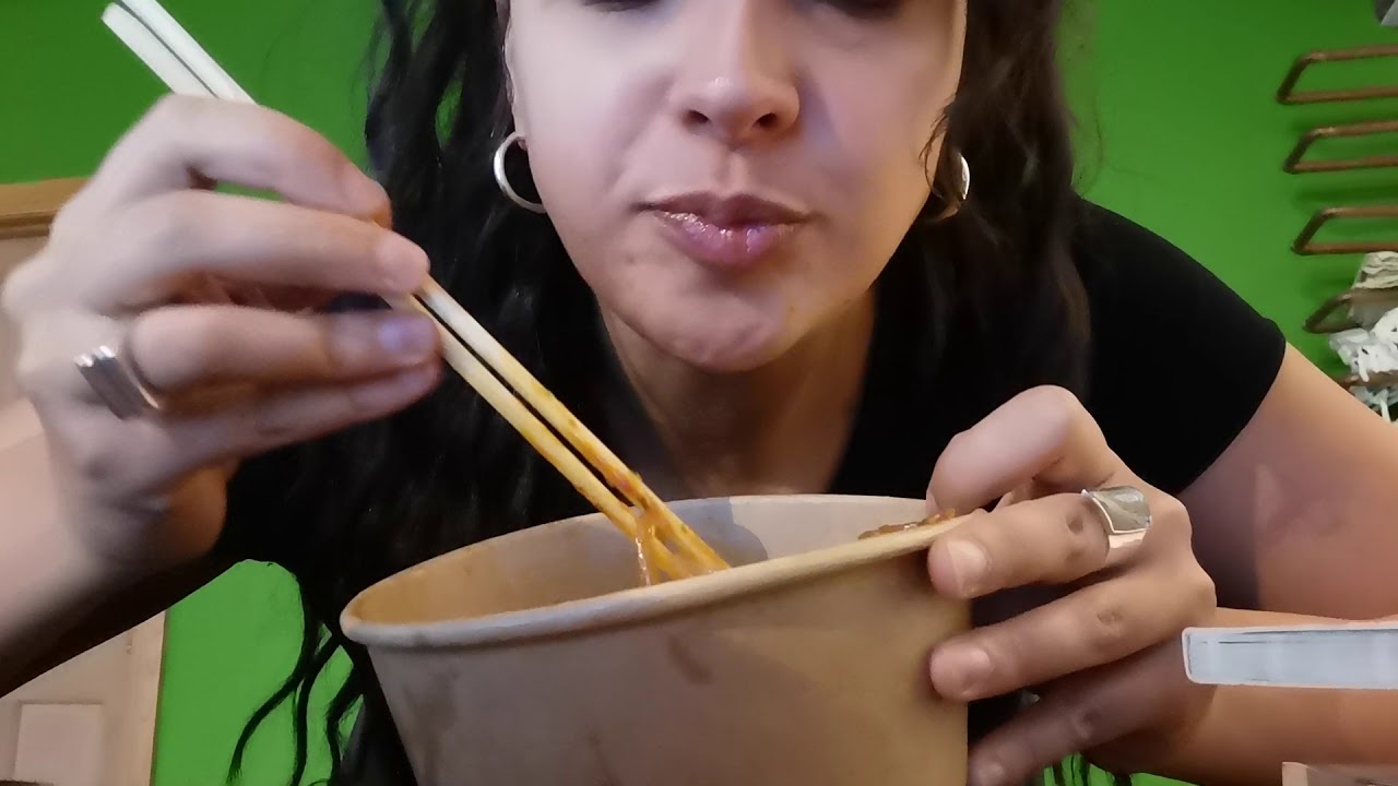 Eating Tteok-bokki for the First Time Mukbang (no speaking) - YouTube