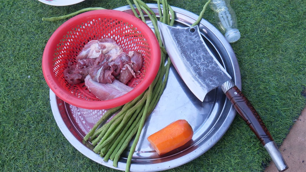 Cutest Kitchen Cleaver Ever Made For A Chef By Roseth - YouTube