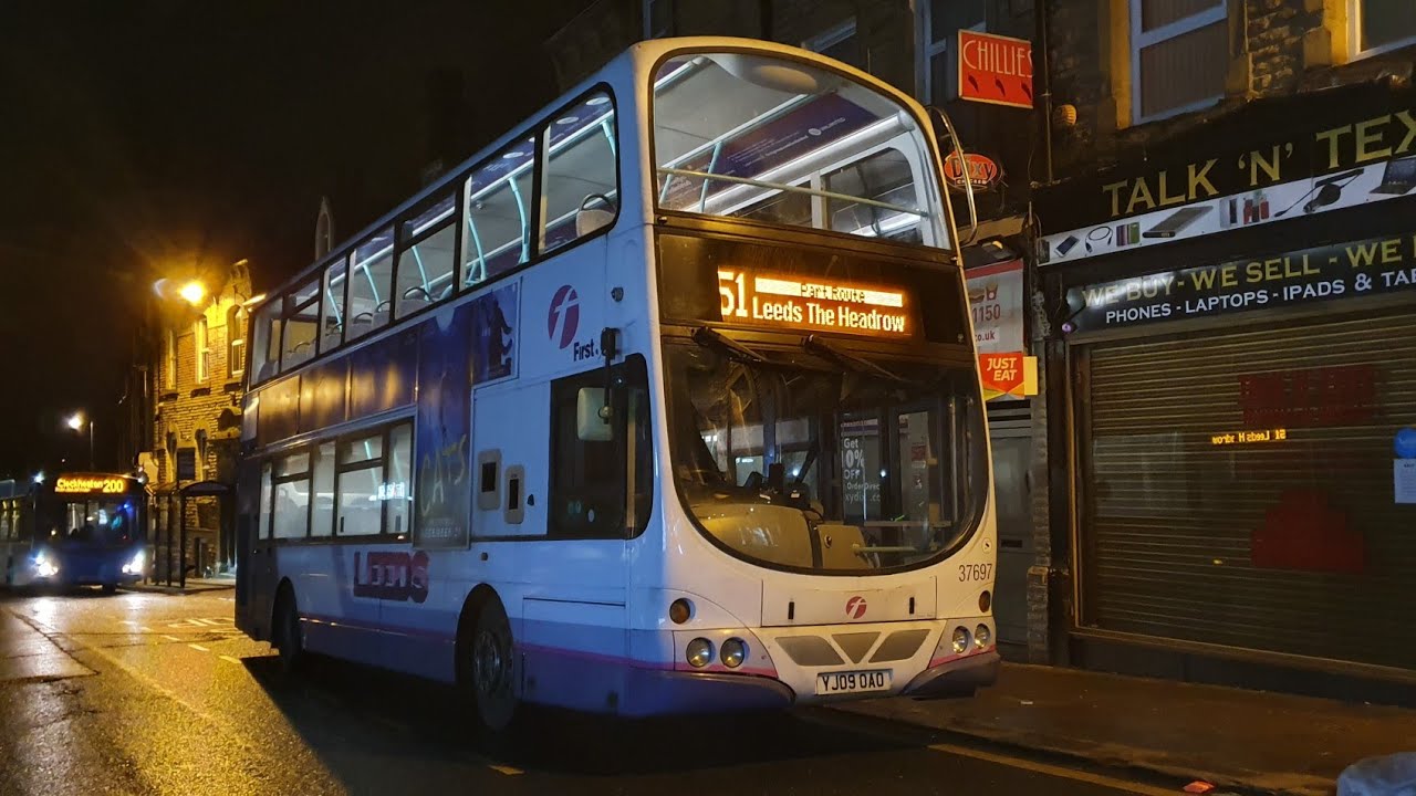 🌟🌟Walkaround First Leeds 37697 - YouTube