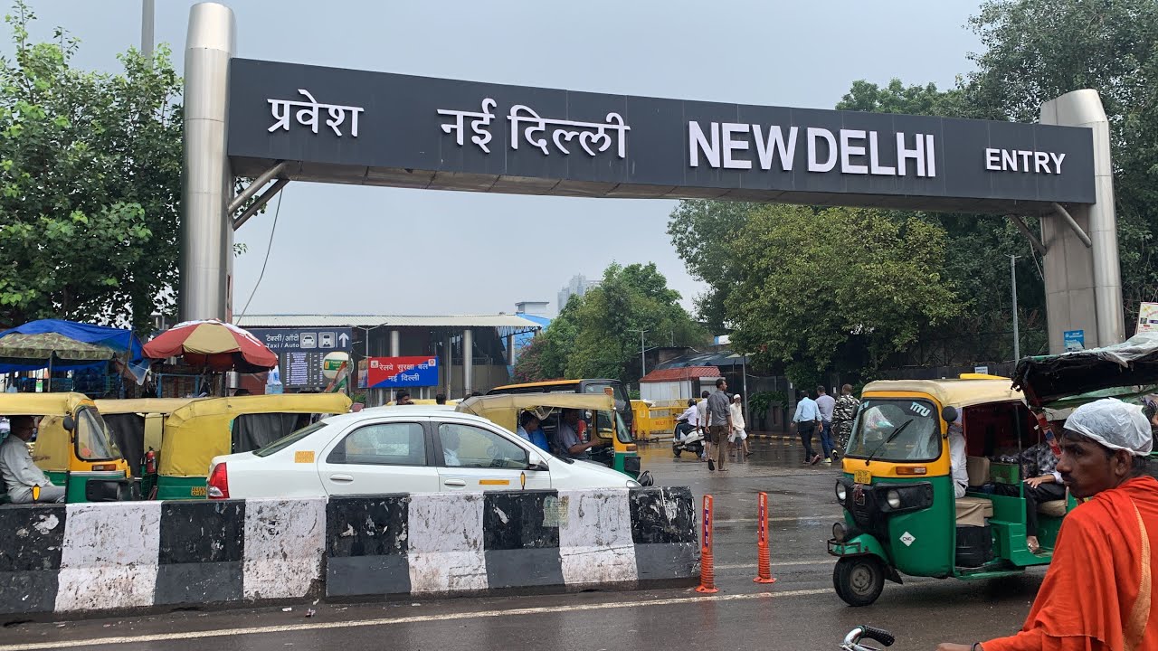 VSKP to NDLS | Part II | AP Express | Train Journey | Indian Railways ...