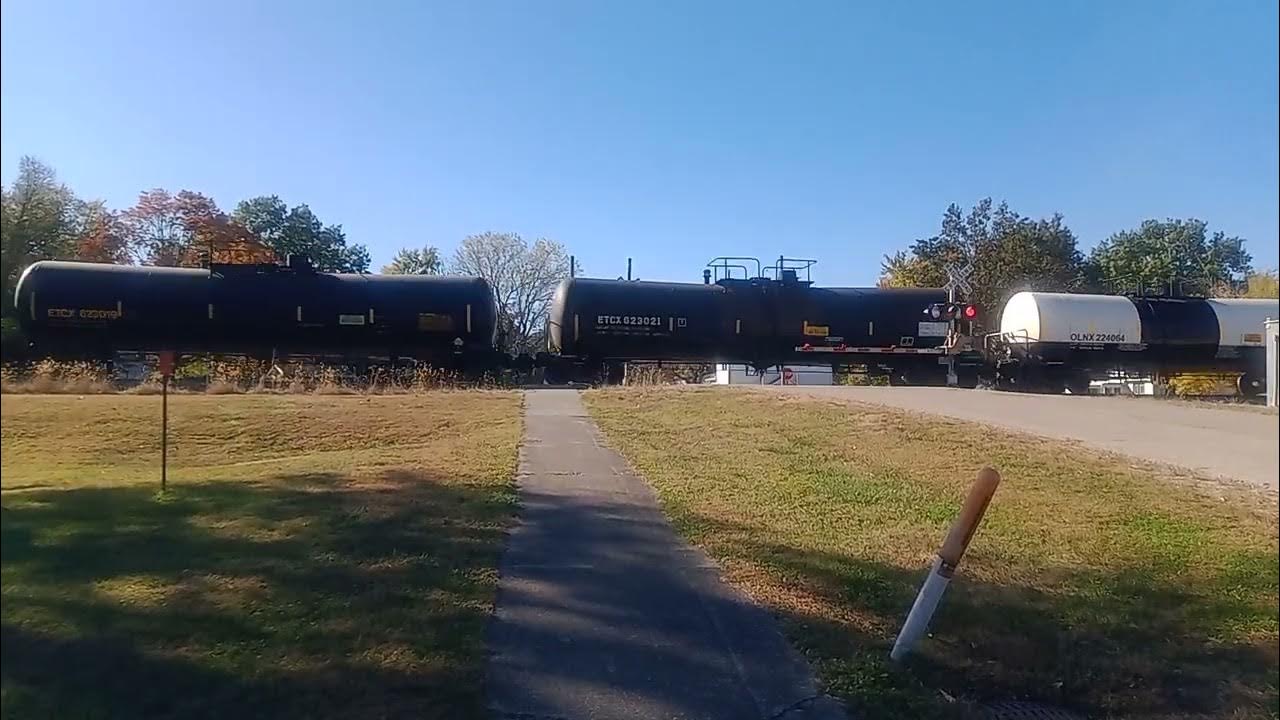 CN 2332 Pesotum IL - YouTube