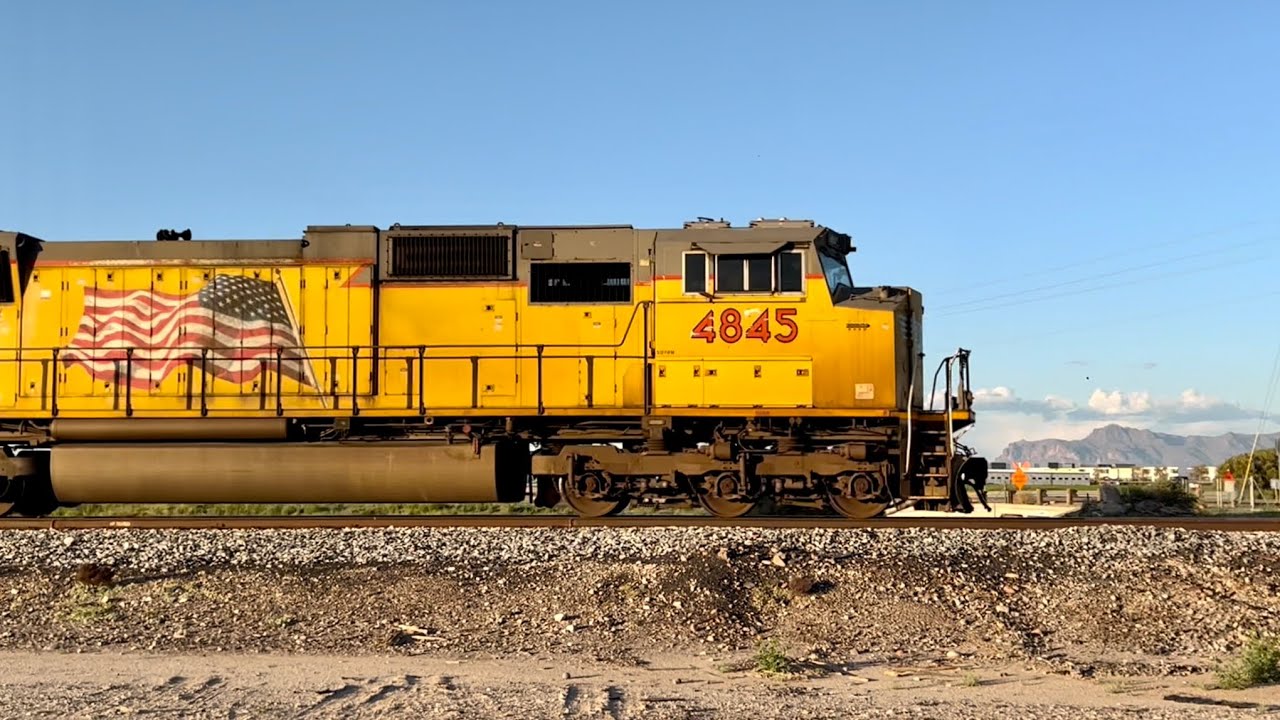 UP fast freight 4845 screams through Queen Creek AZ 3-17-23 - YouTube