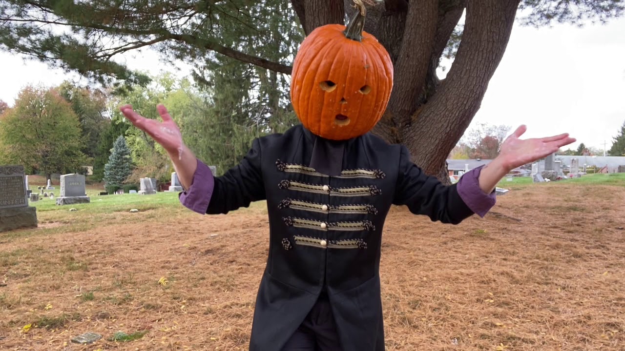 Bubble Magician River Barry As the Pumpkin King - YouTube